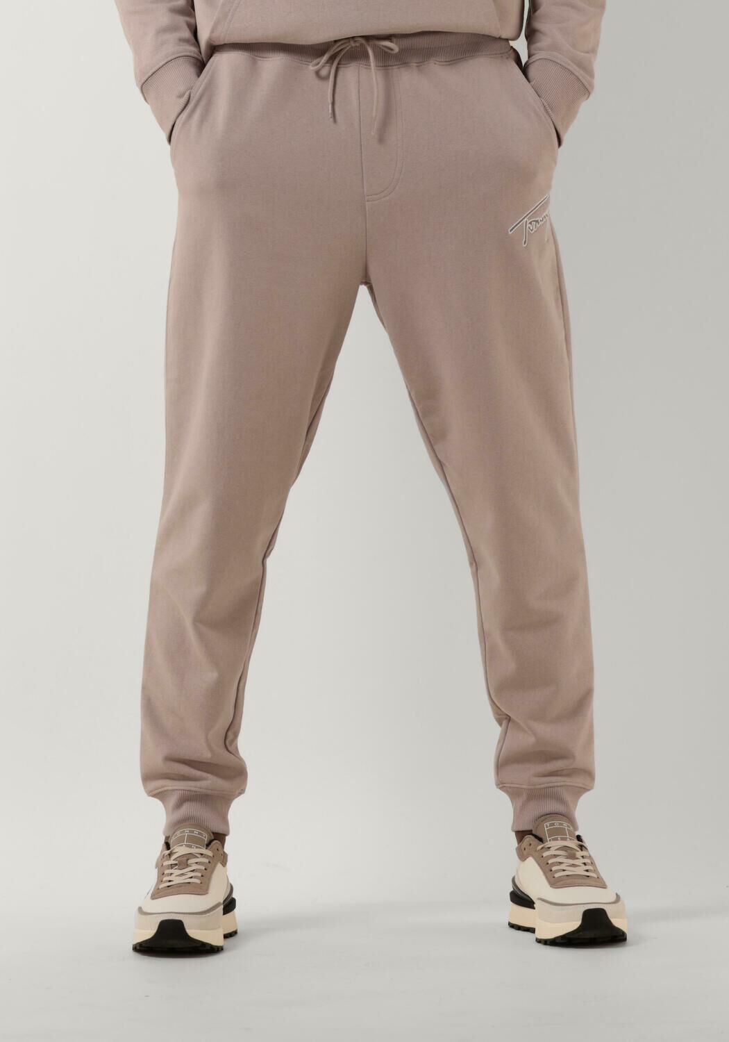 beige tommy jeans jogginghose tjm reg signature sweatpants